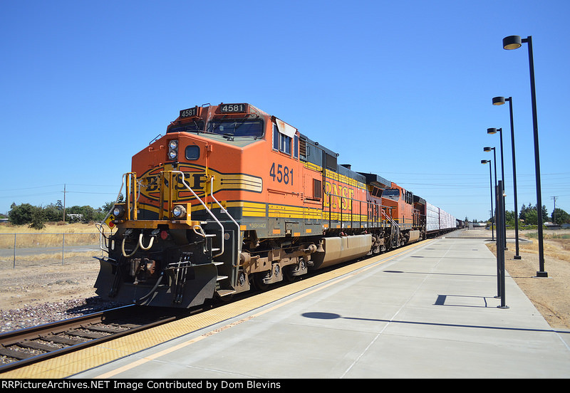 BNSF 4581